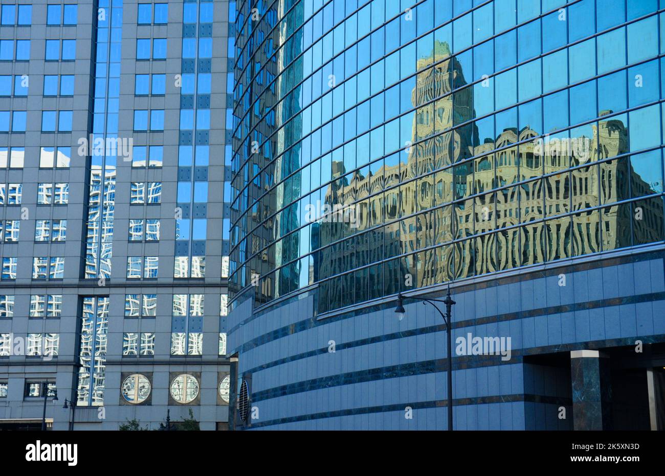 333 n wacker hi-res stock photography and images - Alamy