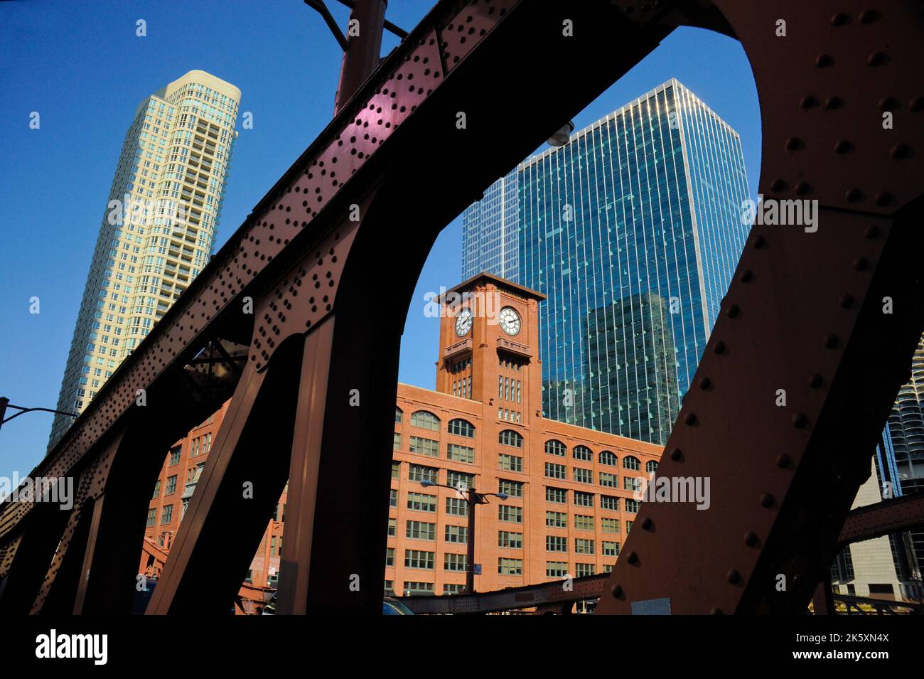 Reid Murdoch Building along the Chicago River, Lasalle Street Bridge ...