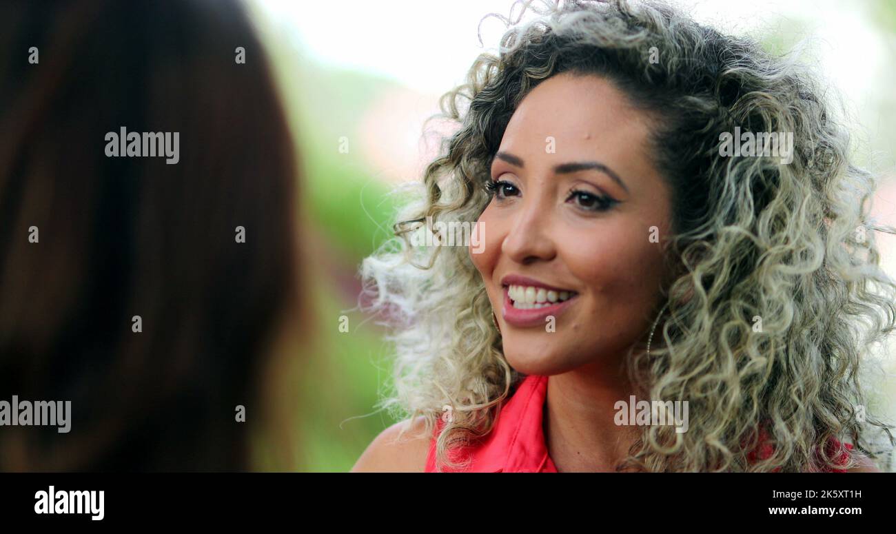 Woman spontaneous laugh, person burst laughing out loud, real life ...