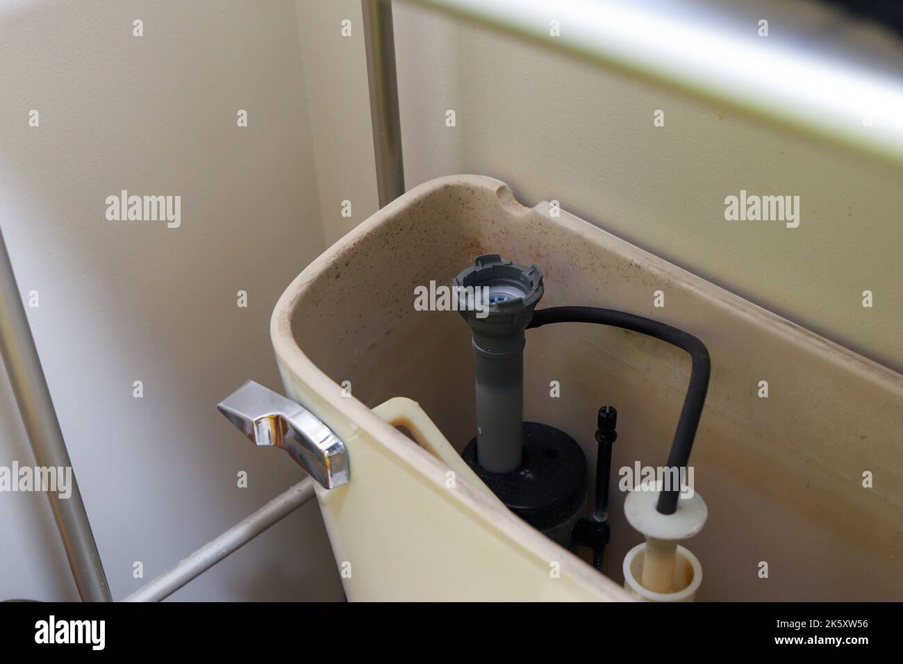 Fixing toilet hi-res stock photography and images - Alamy