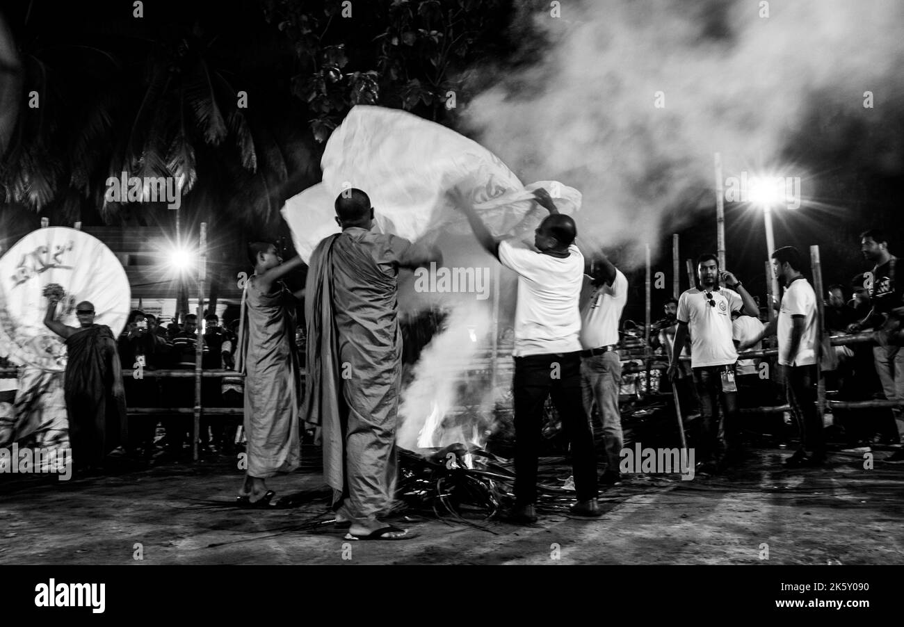 Candid photography Of Lanterns Being Released During the Probarona ...