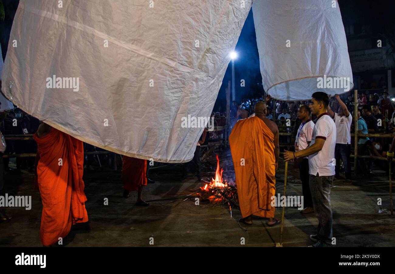 Candid photography Of Lanterns Being Released During the Probarona ...