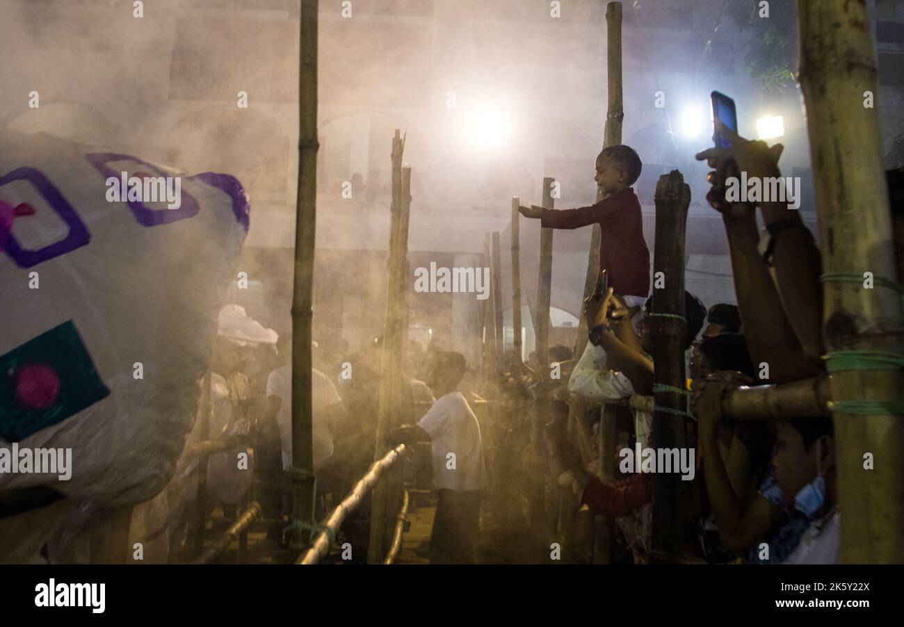 Candid photography Of Lanterns Being Released During the Probarona ...