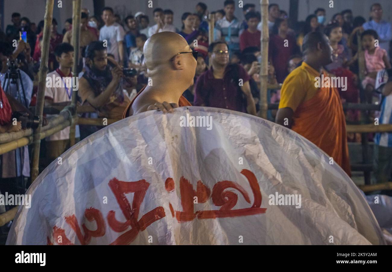 Candid photography Of Lanterns Being Released During the Probarona ...