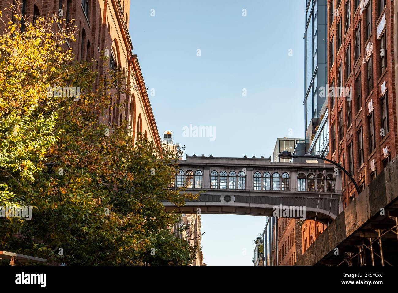 Skybridge in the city Stock Photo - Alamy