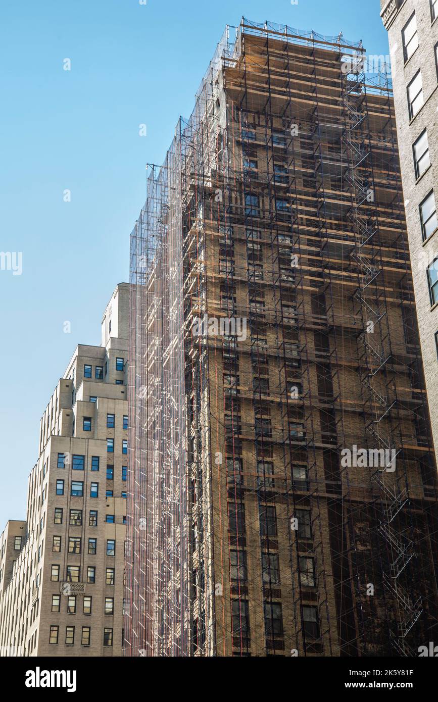 High rise look out window hi-res stock photography and images - Alamy