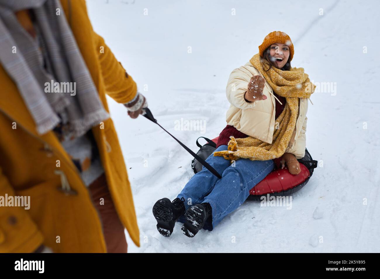 Sledding hill hi-res stock photography and images - Alamy