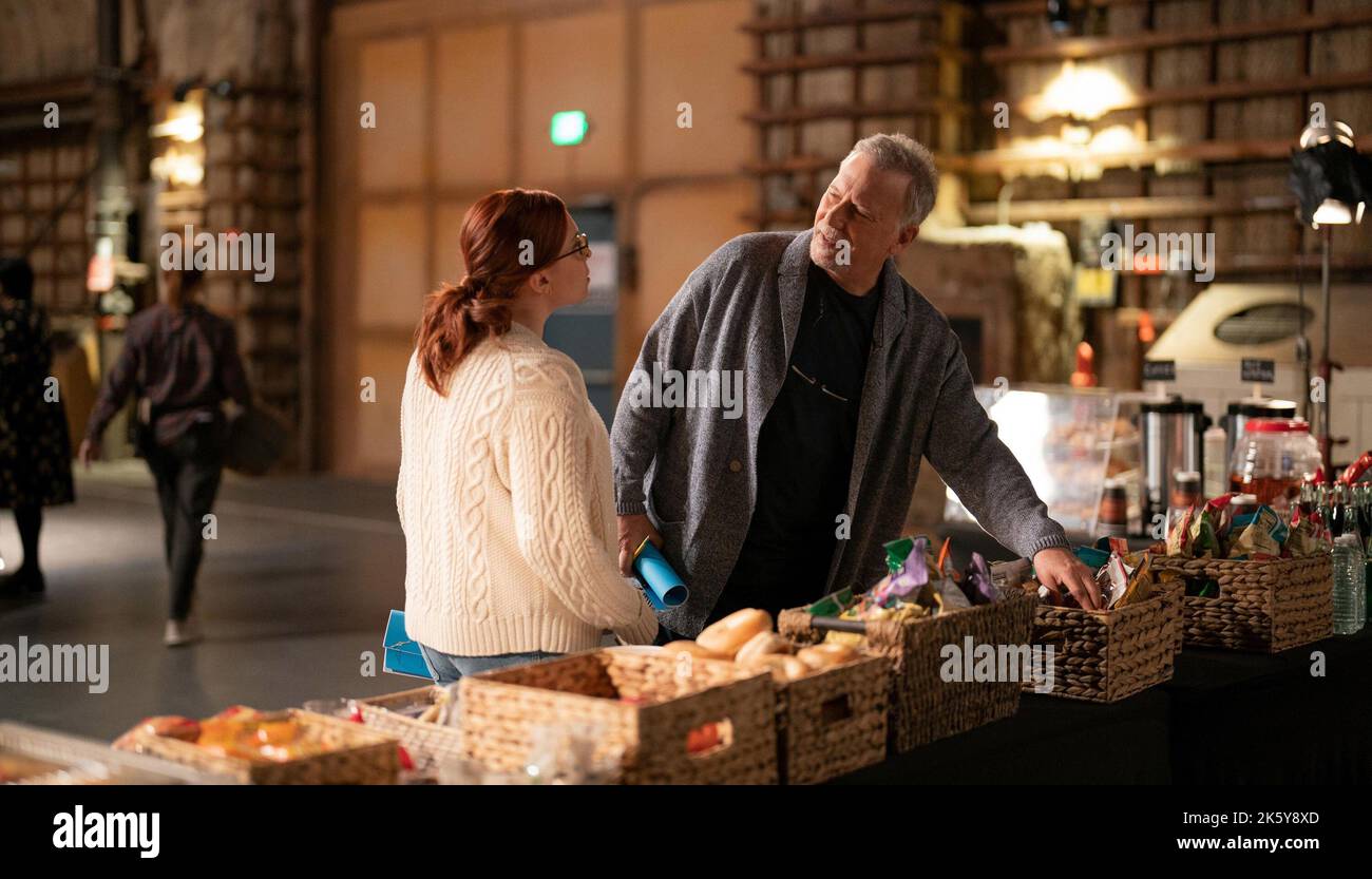 REBOOT, from left: Rachel Bloom, Paul Reiser, 'Girlfriends', (Season 1 ...