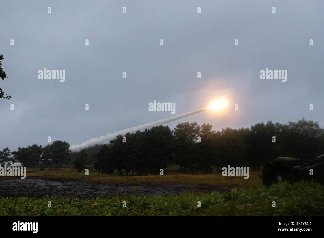 Members of the Northern Army, Japan Self-Defense Force, fire rockets ...