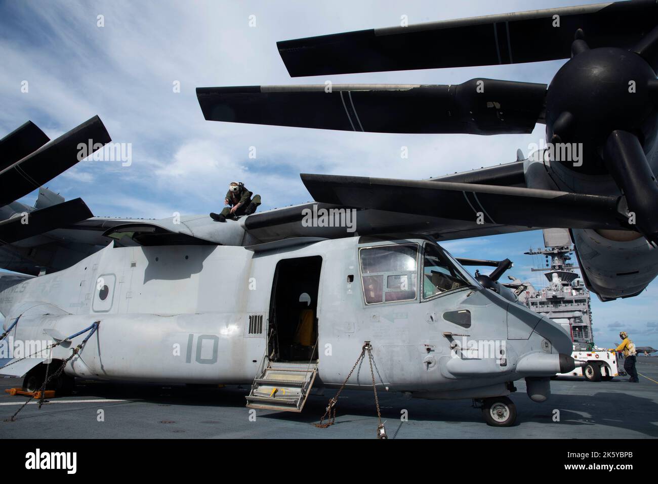 221009-N-XN177-1024 SOUTH CHINA SEA (Oct. 9, 2022) – U.S. Marine Corps ...