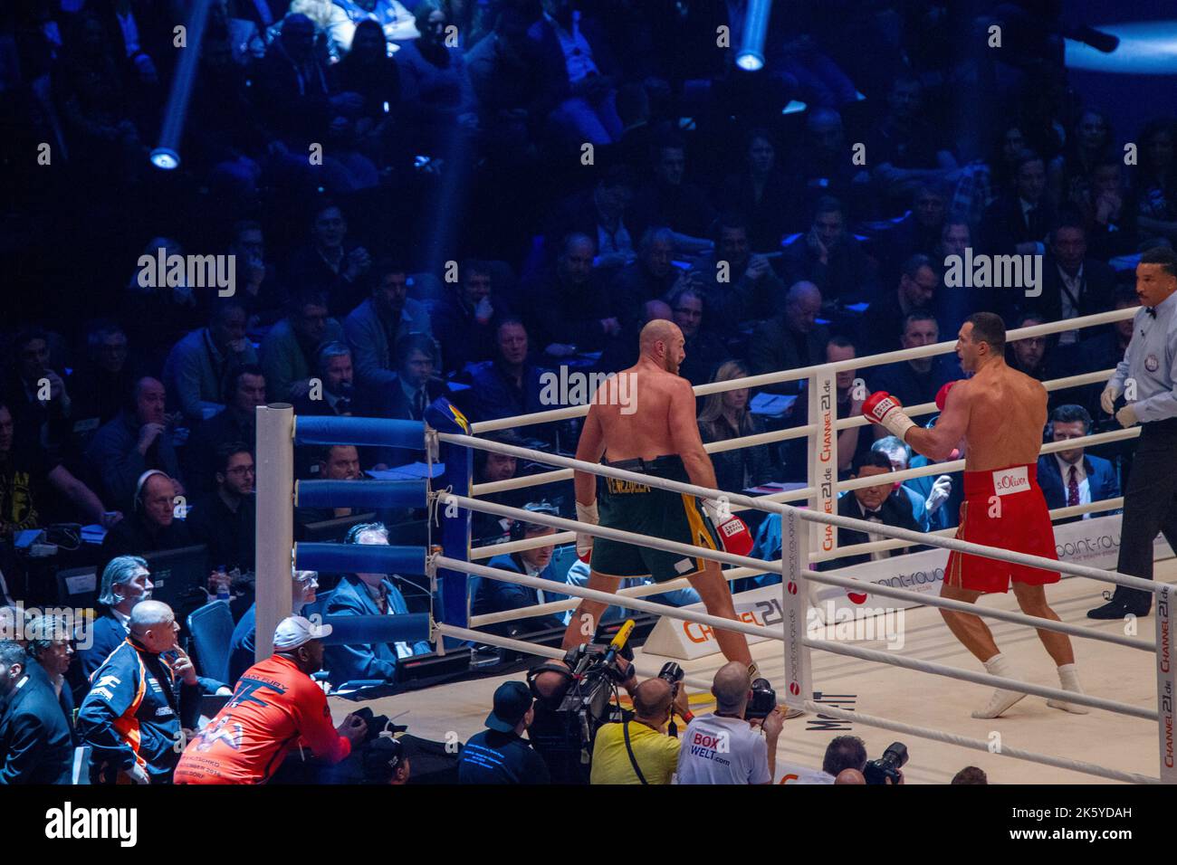 11-28-2015 Dusseldorf Germany. Much in boxing, as in life, depends on ...