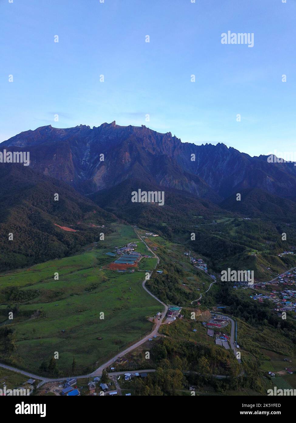 Aerial view of majestic Mount Kinabalu, Kundasang Sabah Stock Photo - Alamy