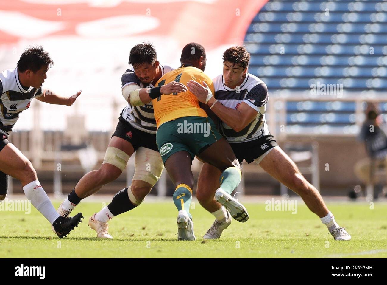 Best Denki Stadium, Fukuoka, Japan. 8th Oct, 2022. (L-R) Kazuki Himeno ...