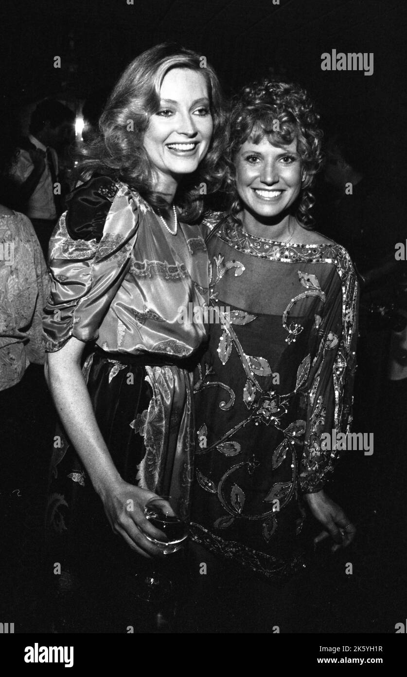 Sharon Wyatt and Leslie Charleson at the Family Feud All-Star prime ...
