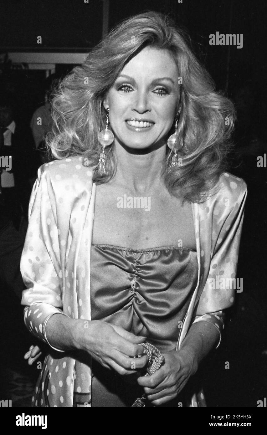 Donna Mills February 1982 Credit: Ralph Dominguez/MediaPunch Stock ...
