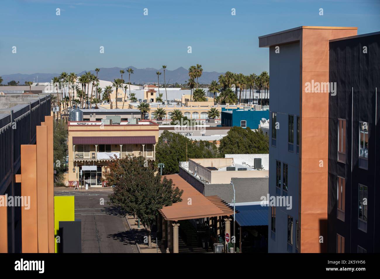 Afternoon view of downtown Chandler, Arizona, USA Stock Photo - Alamy
