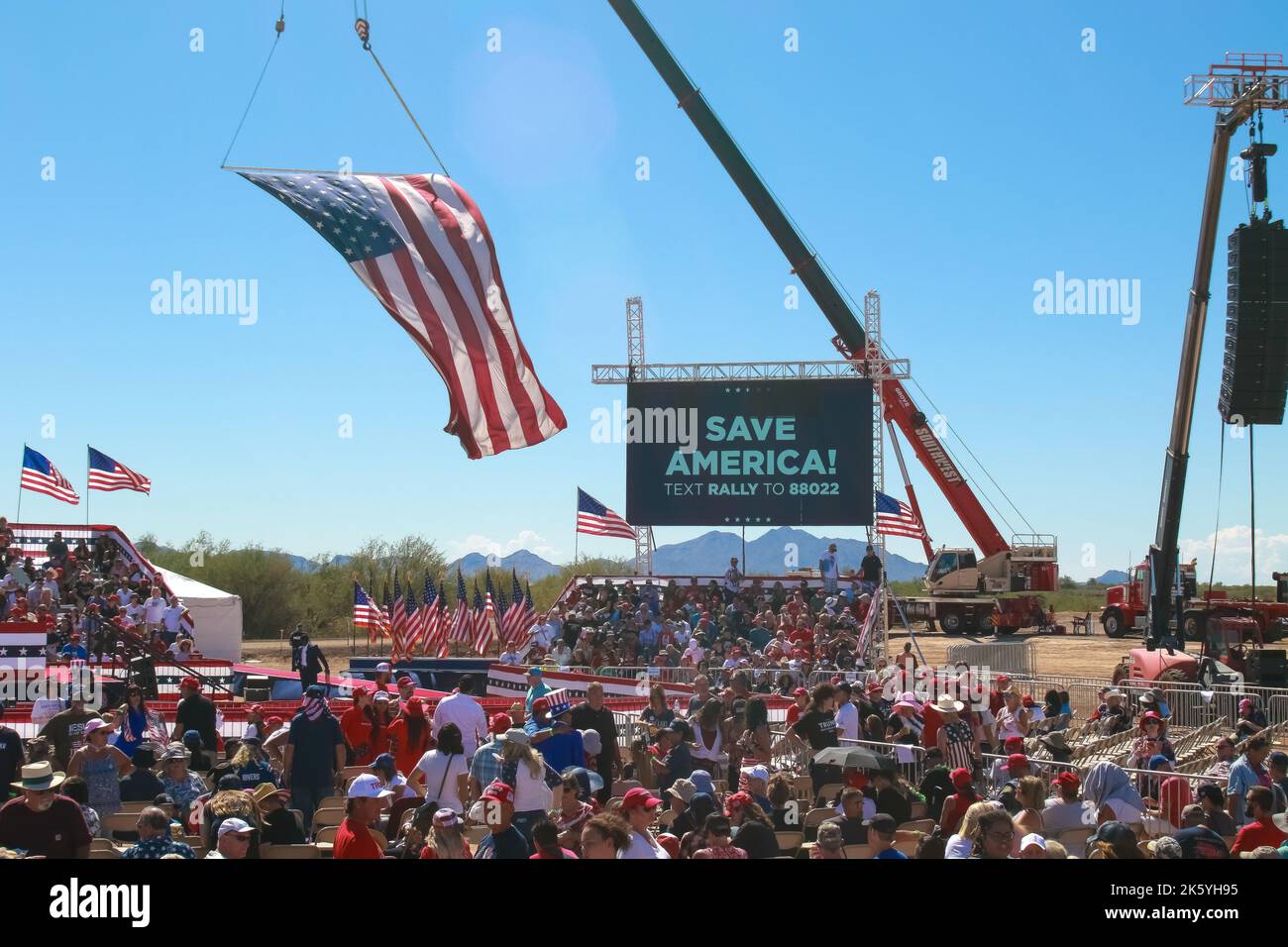 Huge Rally in Mesa, Arizona as many Arizona republicans wait all ...