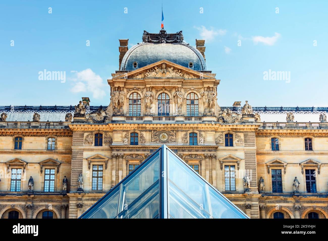 Louvre palace museum hi-res stock photography and images - Alamy