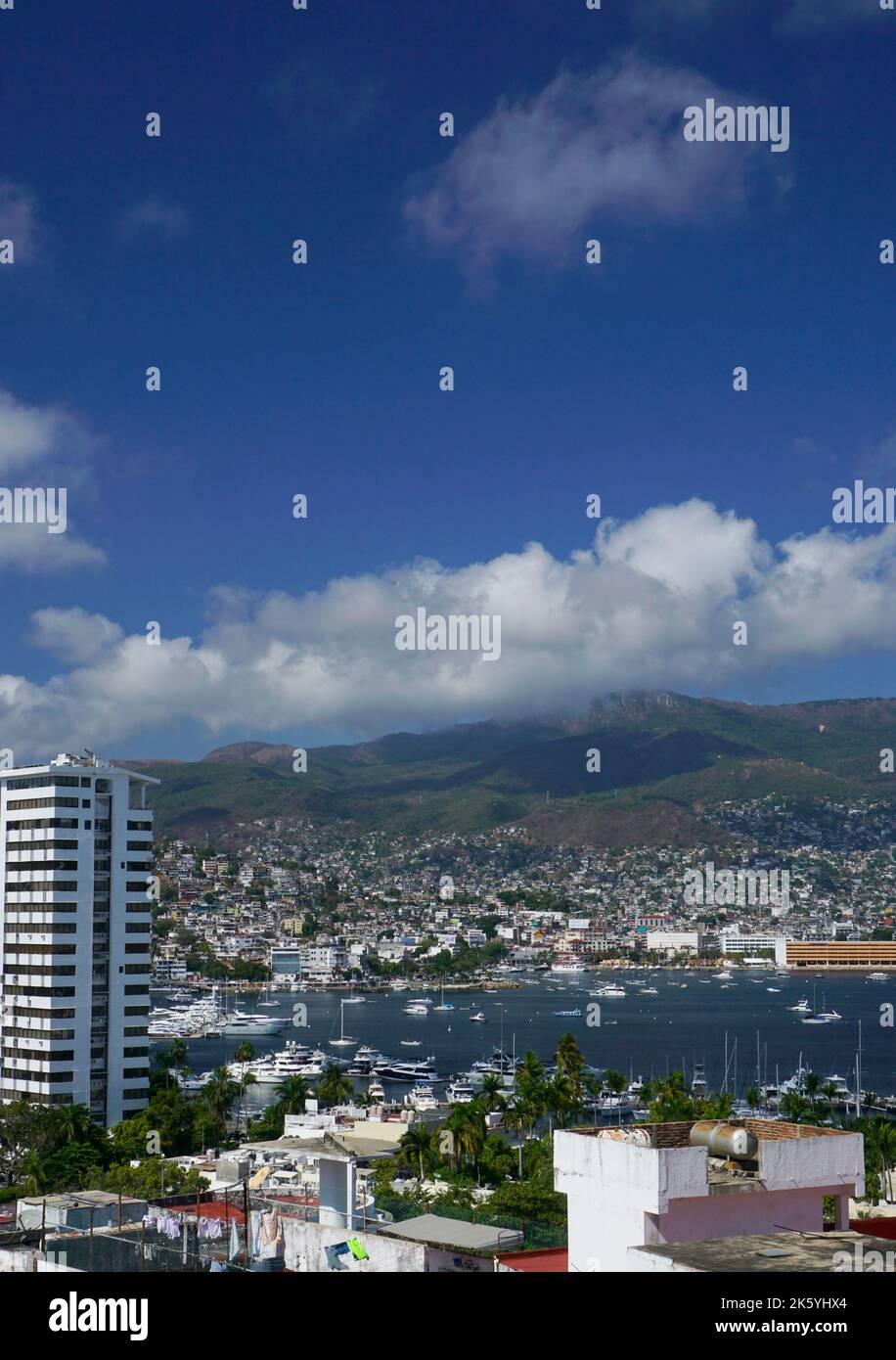 Las playas acapulco hi-res stock photography and images - Alamy