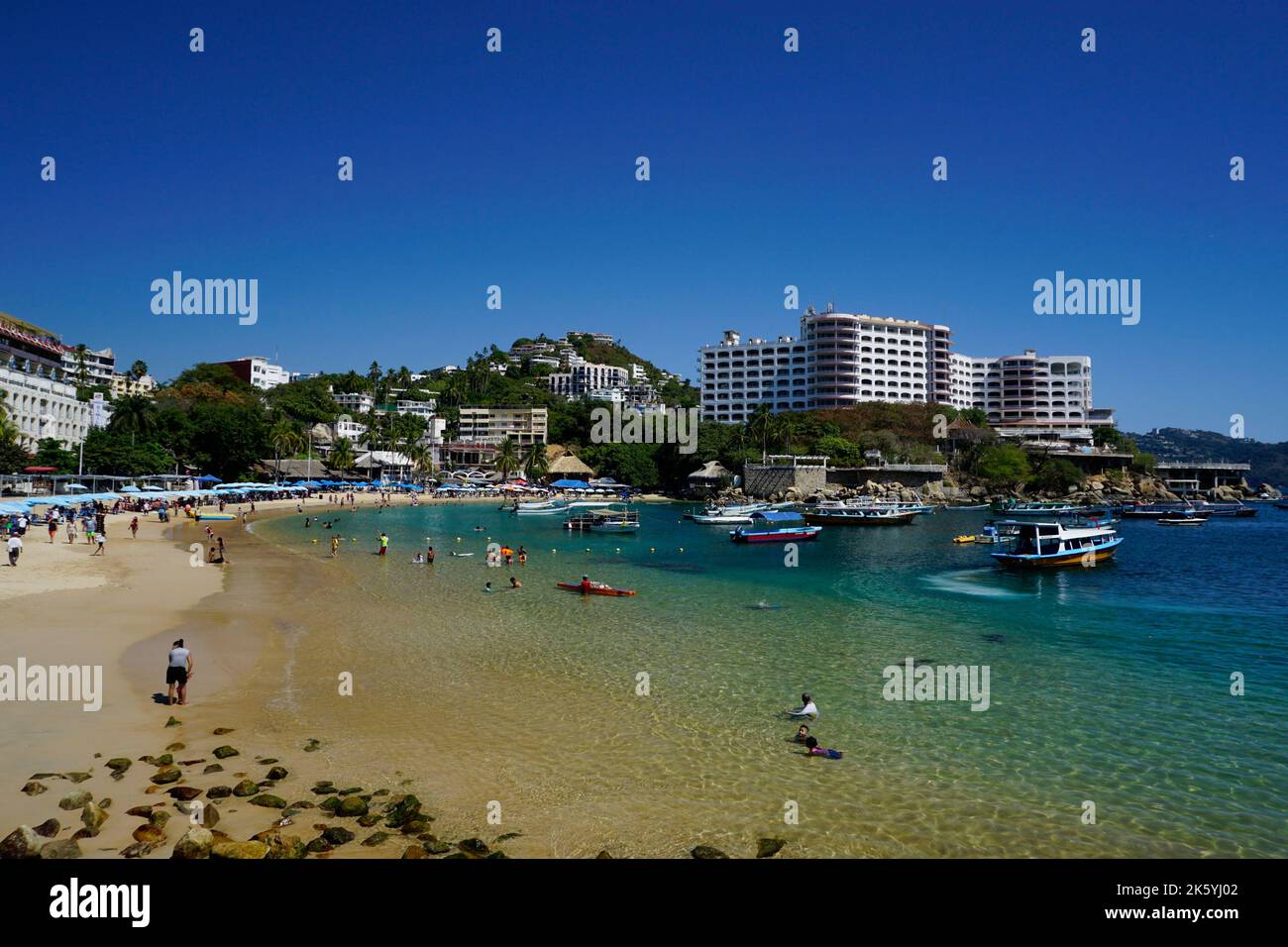 Caleta beach, Caleta neighborhood, Acapulco, Mexico Stock Photo - Alamy