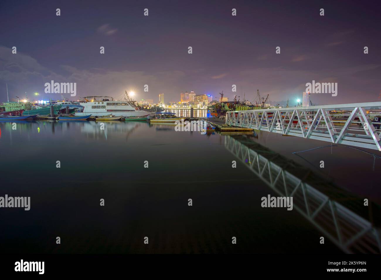 Night scenery of Fisherman jetty at Kuala Terengganu Stock Photo - Alamy