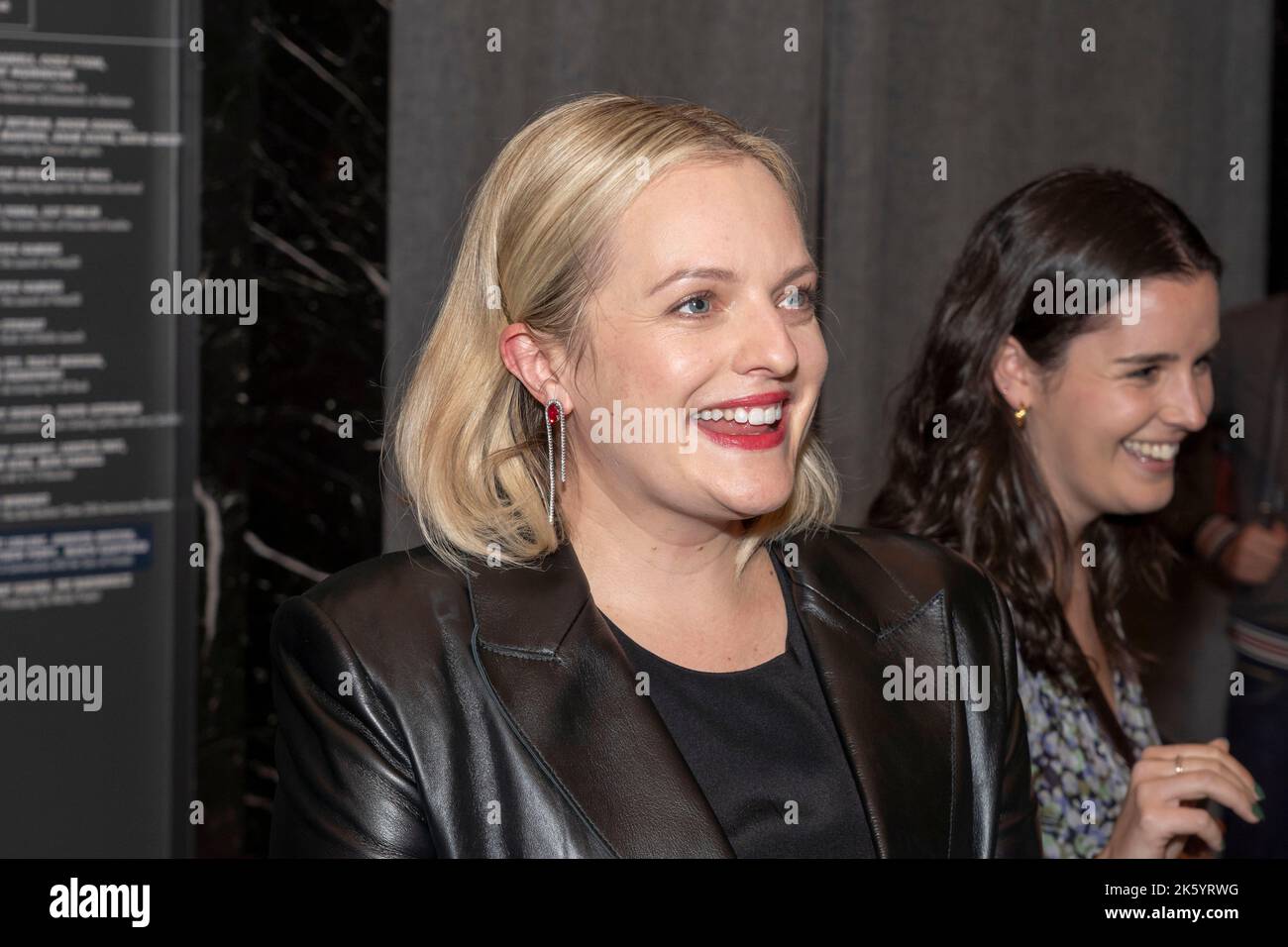 NEW YORK, NEW YORK - OCTOBER 10: Elisabeth Moss attends NEW YORK, NEW YORK - OCTOBER 10: Elisabeth Moss attends