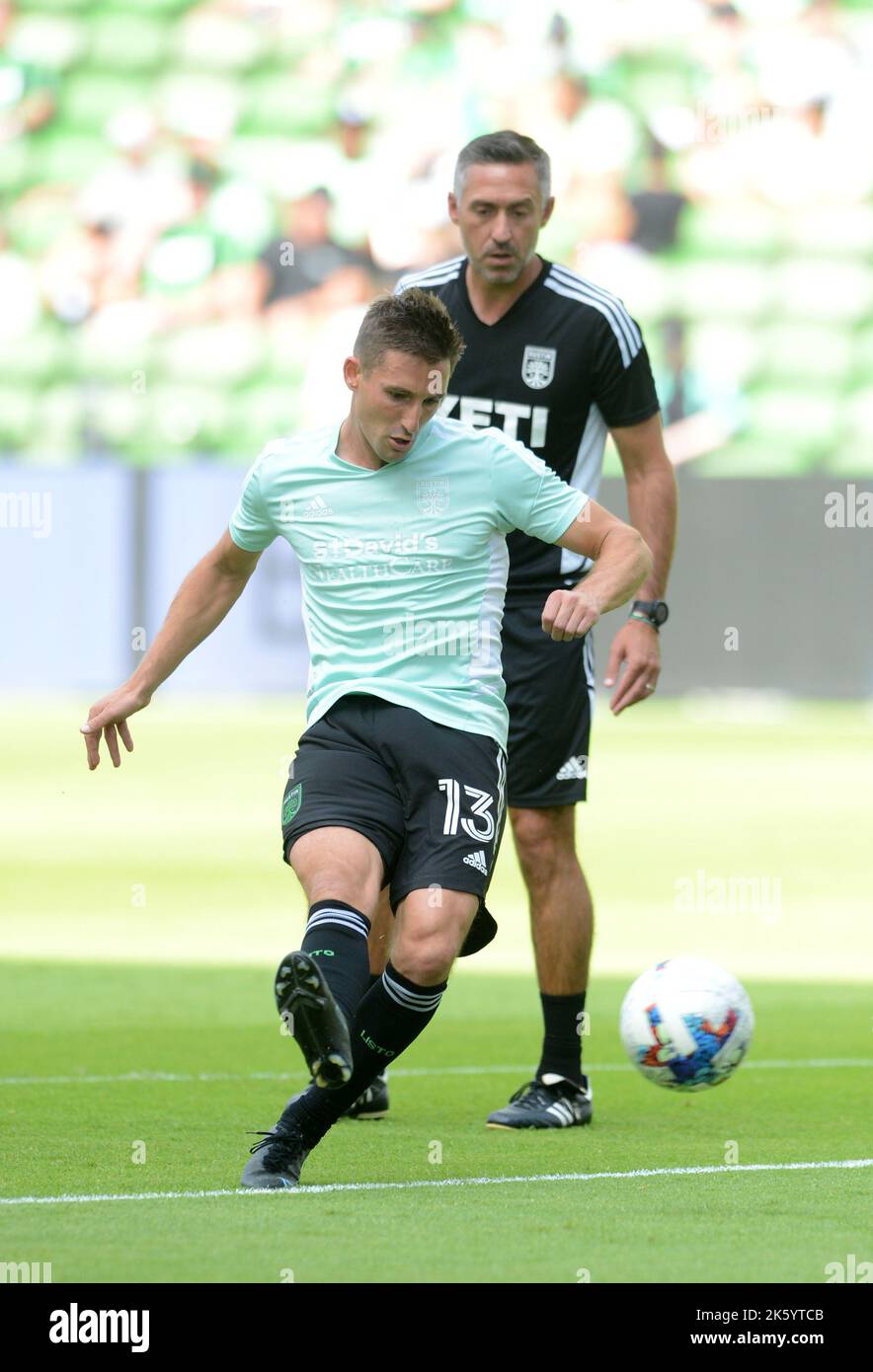 AUSTIN, TX - OCTOBER 9: Austin FC midfielder Ethan Finlay warms up ...