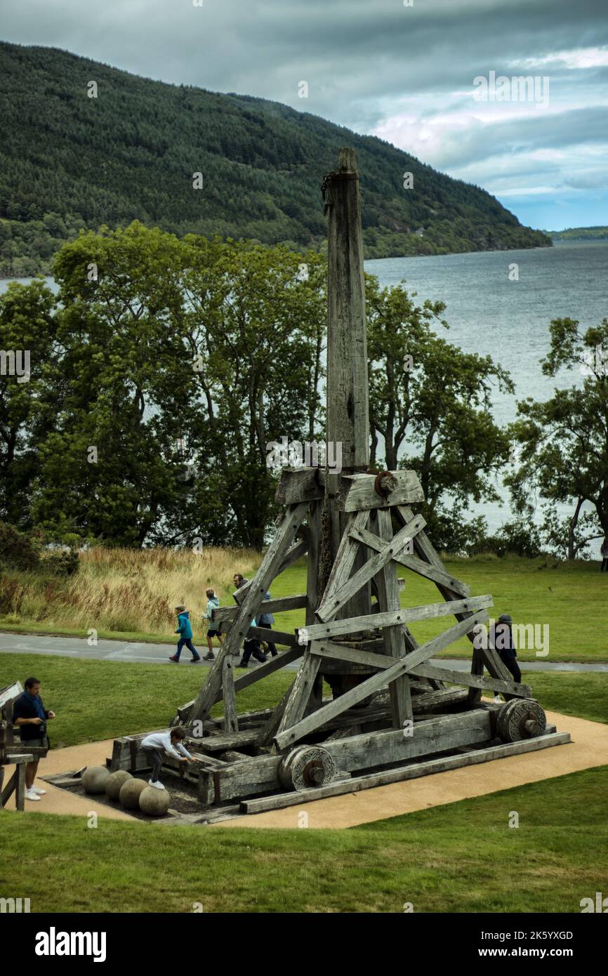 Urquhart castle in snow hi-res stock photography and images - Alamy