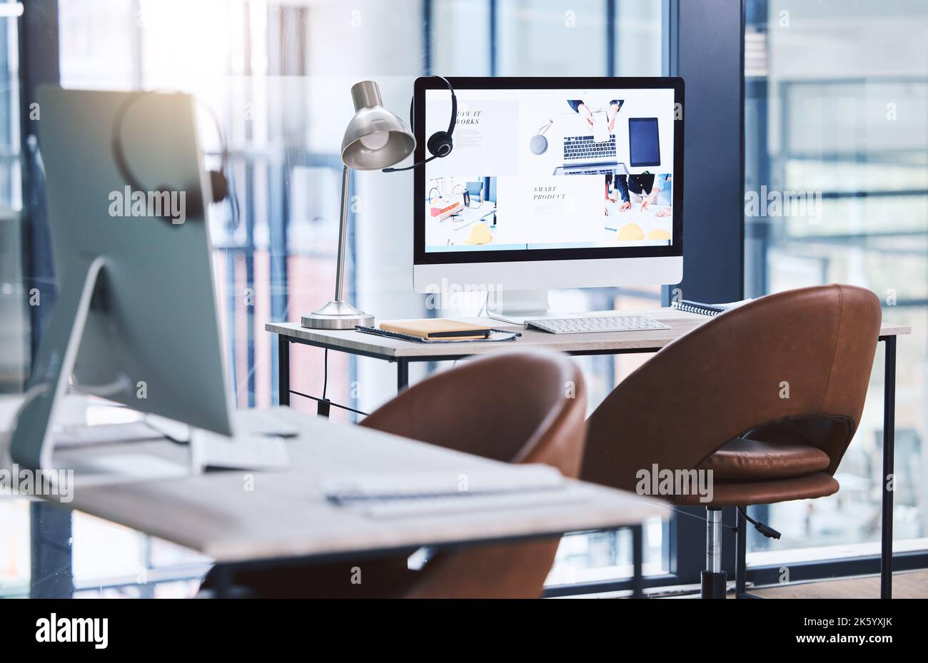 Computer desktop hi-res stock photography and images - Alamy