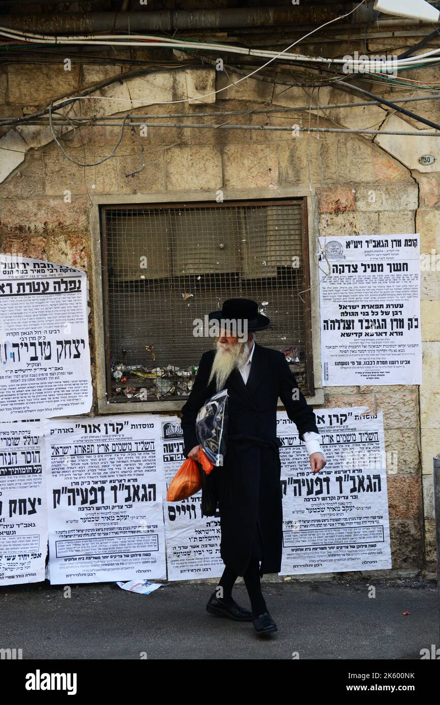 A Haredi Jewish man in Mea Shearim neighborhood in Jerusalem, Israel ...