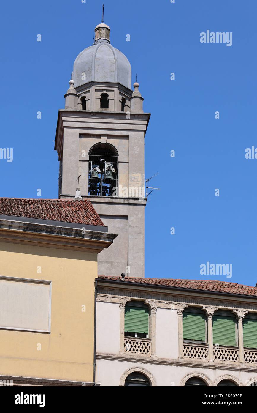 Impressionen aus dem Zentrum Veronas in Italien Stock Photo - Alamy