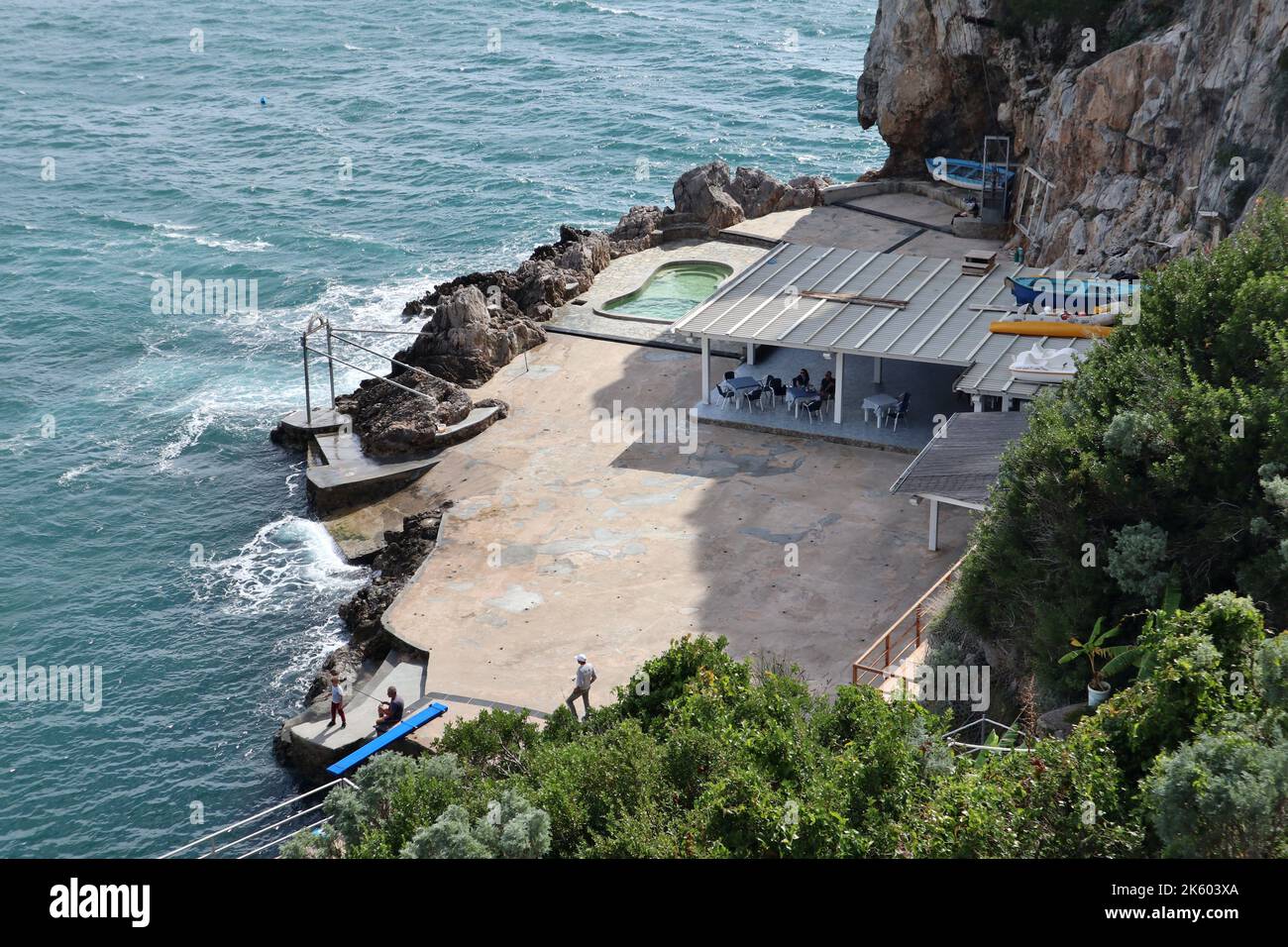 Struttura in mare hi-res stock photography and images - Alamy