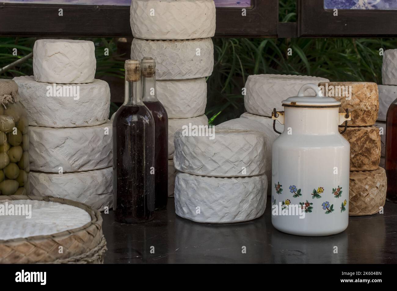 Different types cheeses wine hi-res stock photography and images - Alamy