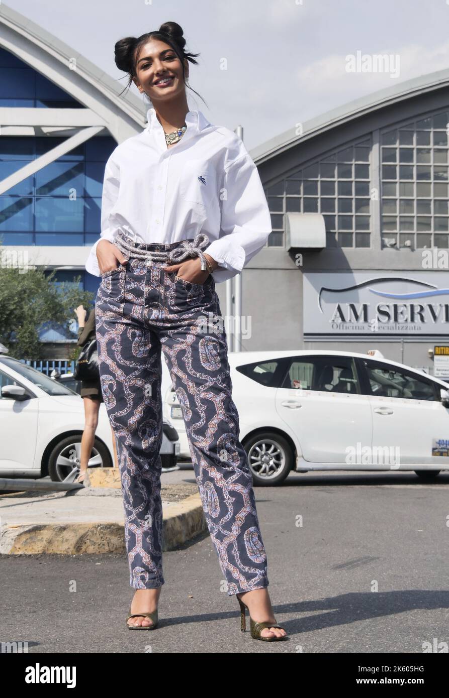 Elisa Maino street style outfit before Etro Fashion Show at Milan ...