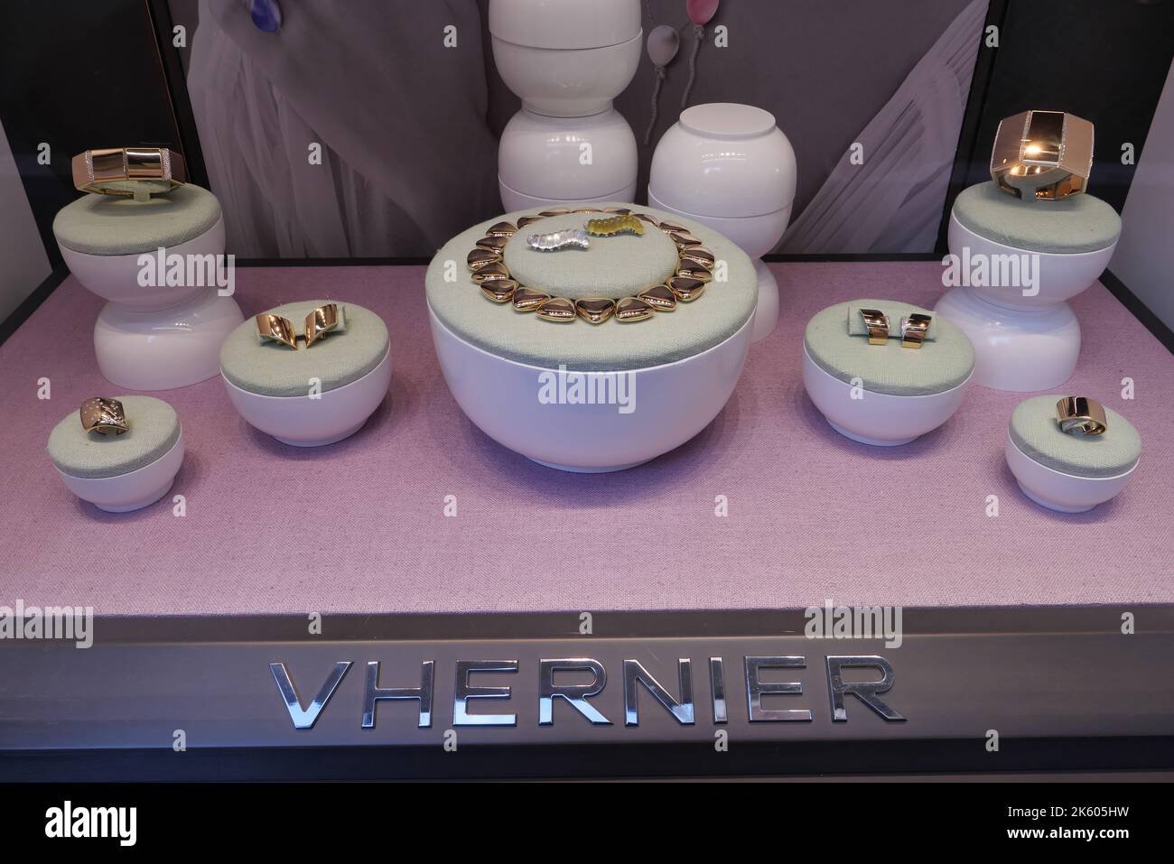 JEWELS ON DISPLAY AT VHERNIER FASHION BOUTIQUE Stock Photo - Alamy