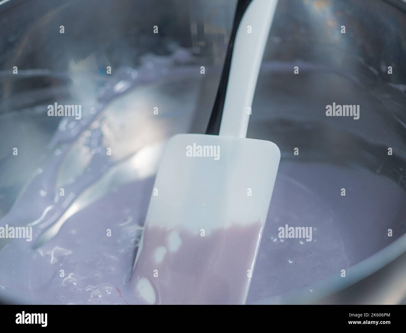 white chocolate drops for frosting icing cake dcoration topping Stock ...