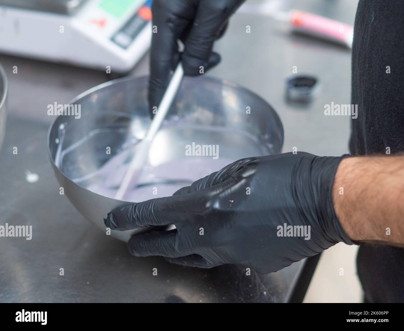 white chocolate drops for frosting icing cake dcoration topping Stock ...
