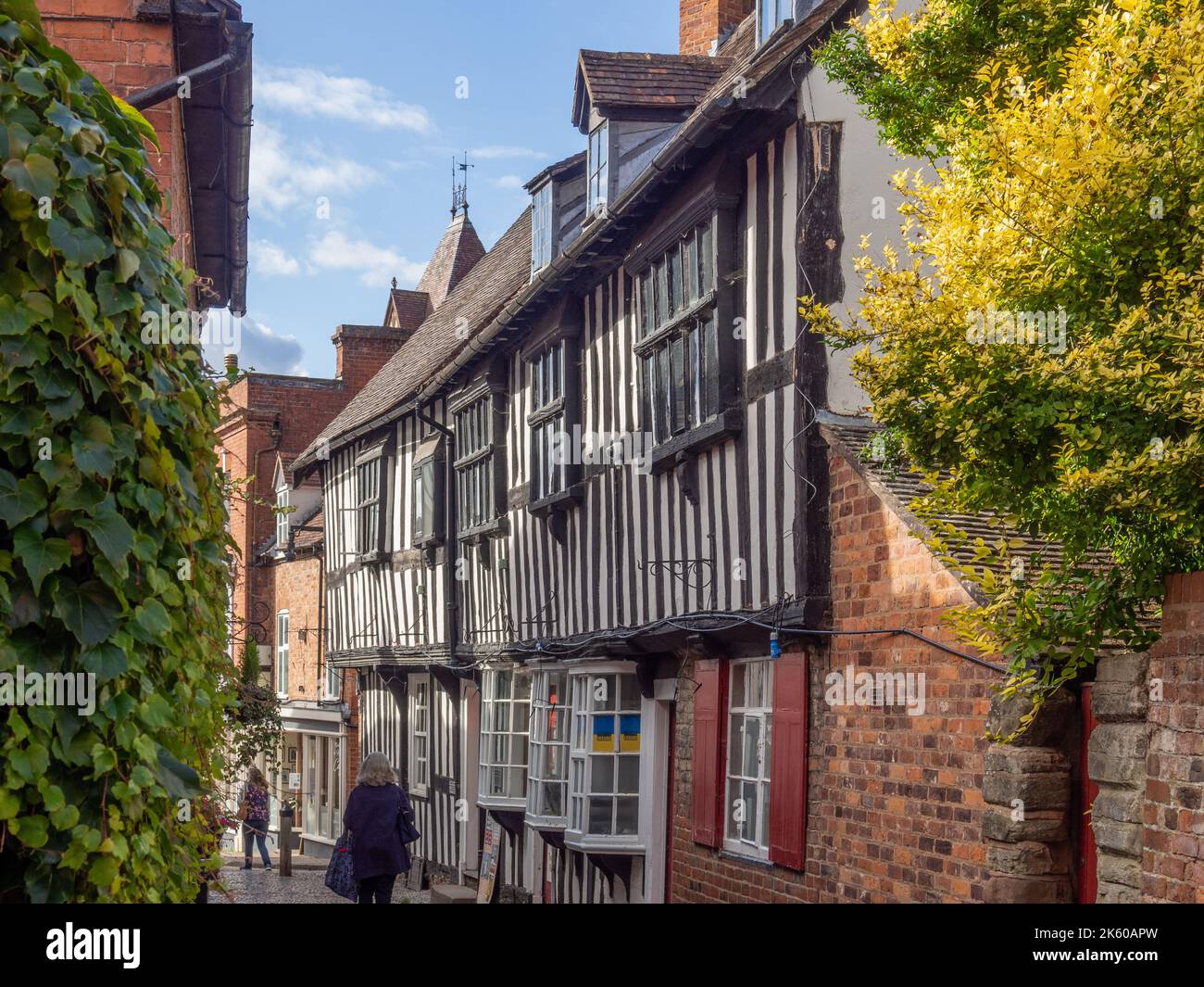 Street scene, in the historic Church Lane, Ledbury, Herefordshire, UK ...