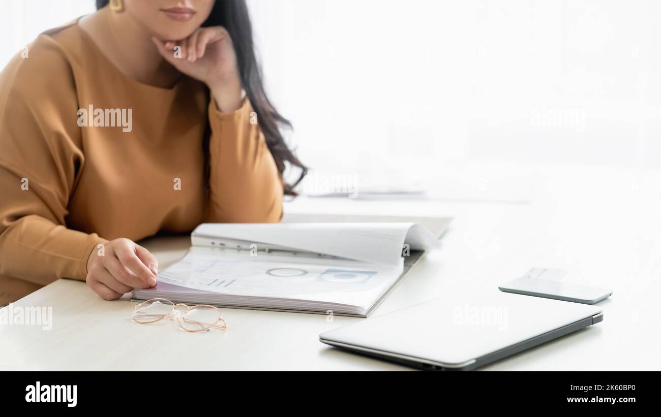 office woman business project important work Stock Photo - Alamy