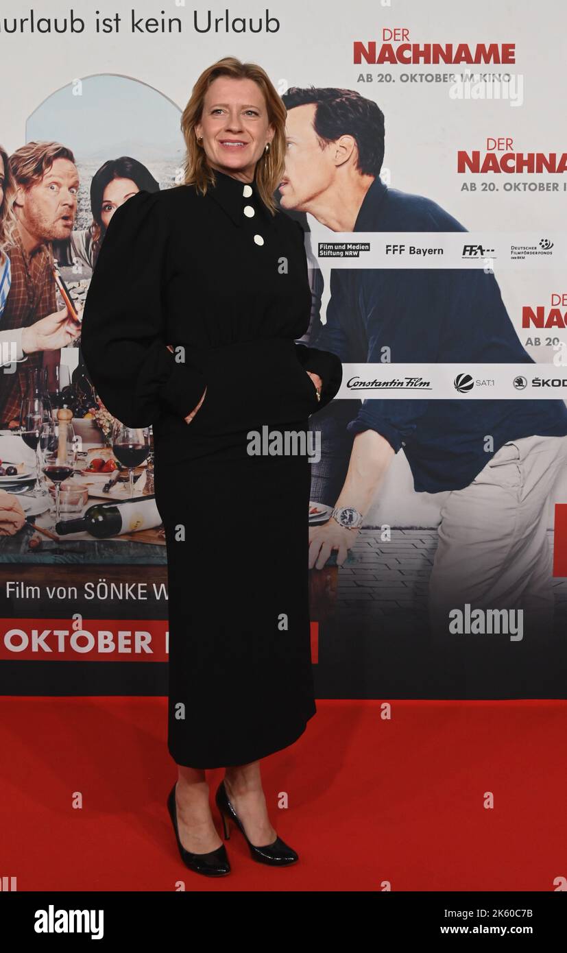 Cologne, Germany. 09th Oct, 2022. Actress Caroline Peters comes to the ...