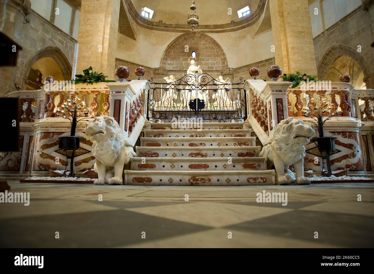 Inside the San Francesco Church, Alghero, Sardinia, Italy, Europe Stock ...