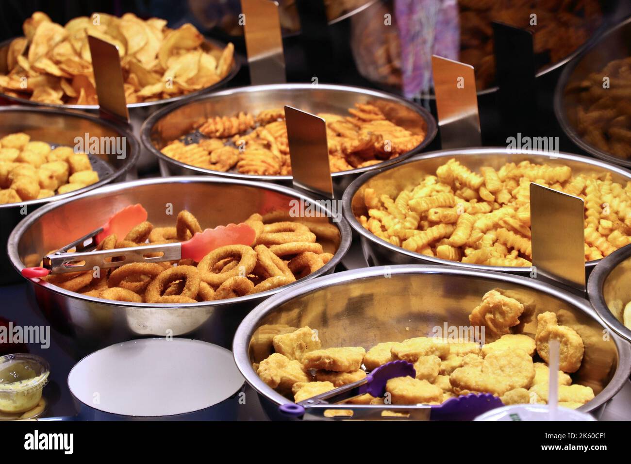 Taiwan night food market - Kenting Street Night Market. Fried food ...