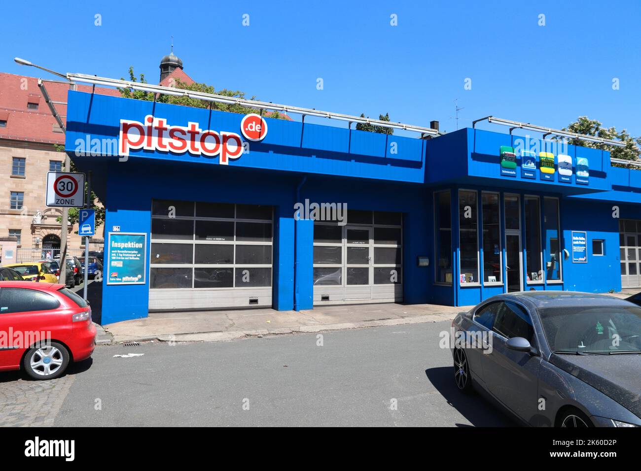 NUREMBERG, GERMANY - MAY 6, 2018: Pitstop.de car repair shop Nuremberg ...