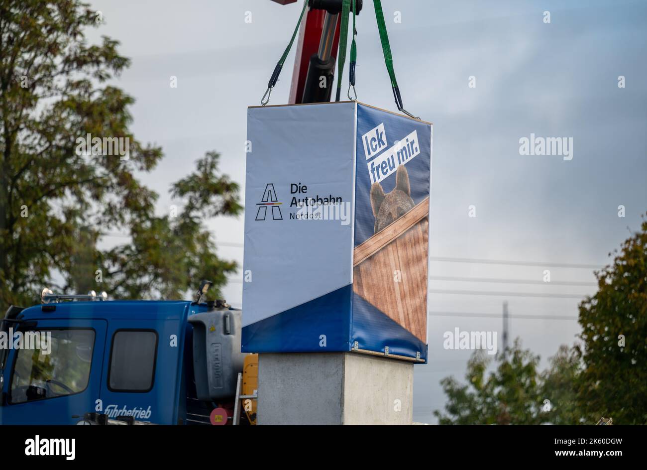 Berlin, Germany. 11th Oct, 2022. In a box, the figure of a Berlin bear ...