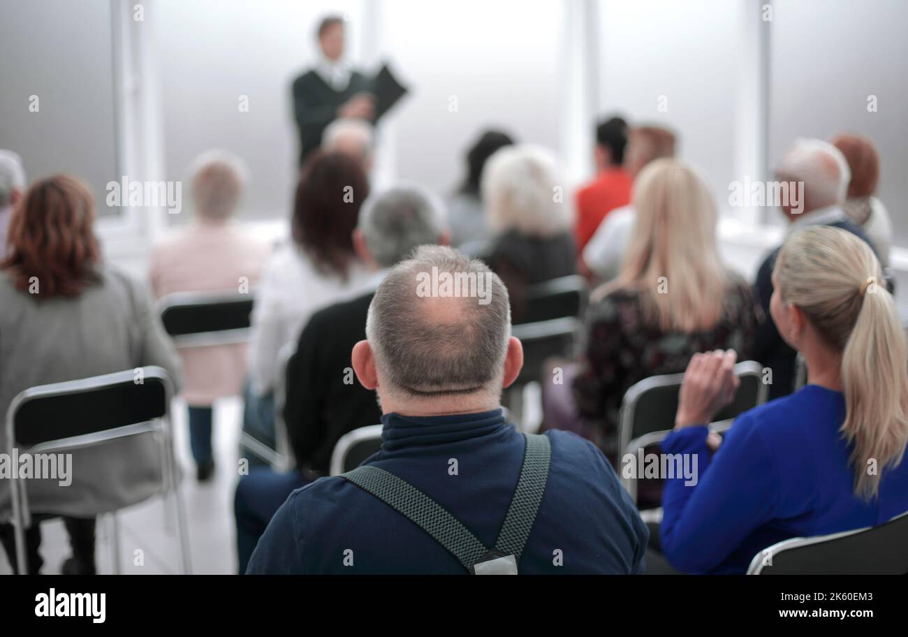 Person listen auditorium speech hi-res stock photography and images - Alamy