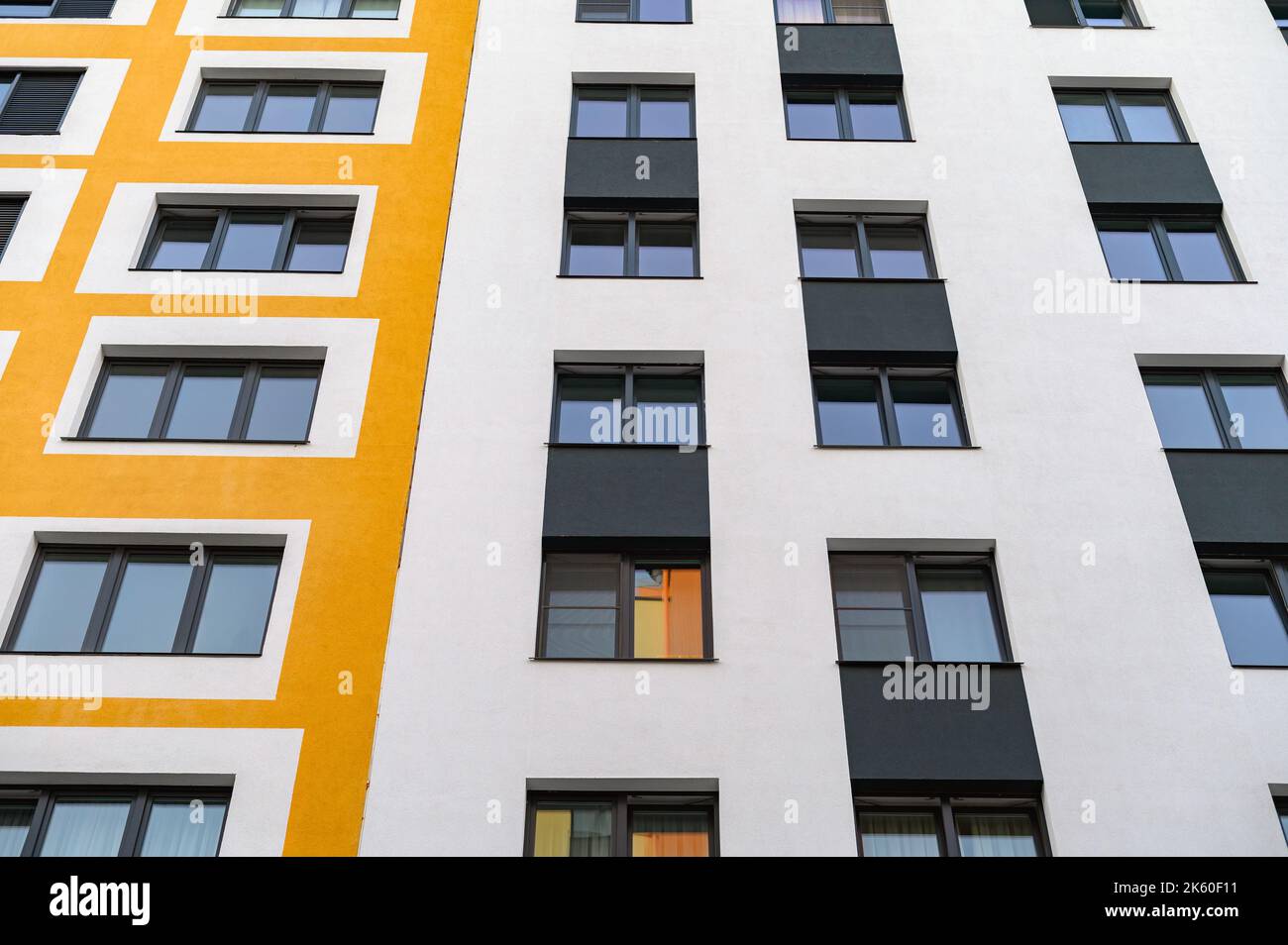 Mixed use apartment complex hi-res stock photography and images - Alamy