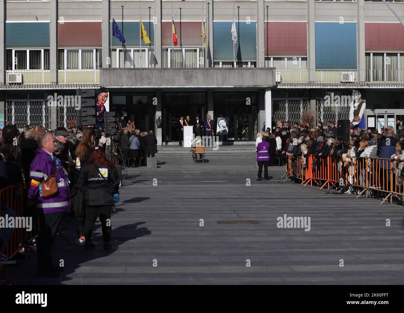 Illustration shows the funeral ceremony for Franco Dragone, Italian ...