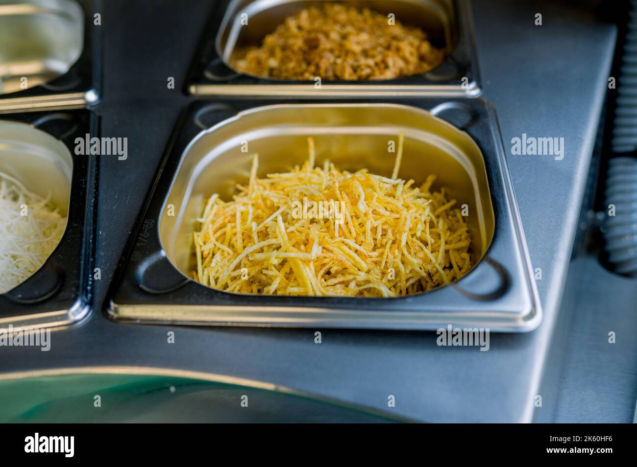 Potato shoestring hi-res stock photography and images - Alamy