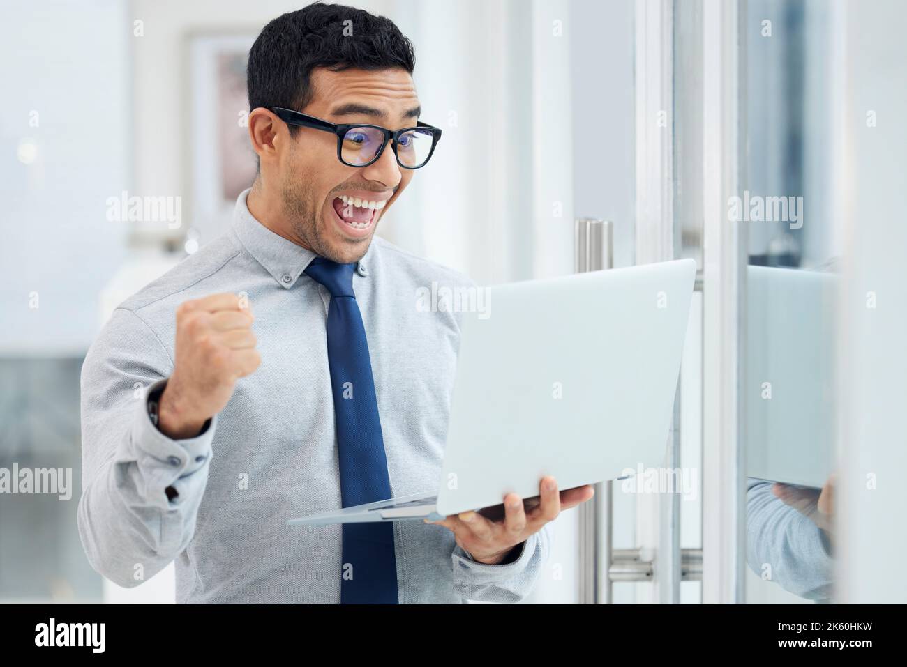 Office employee working computer amazed hi-res stock photography and ...