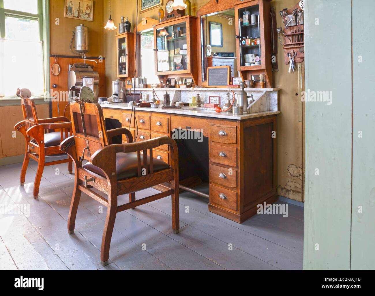 Dutch barbershop hi-res stock photography and images - Alamy